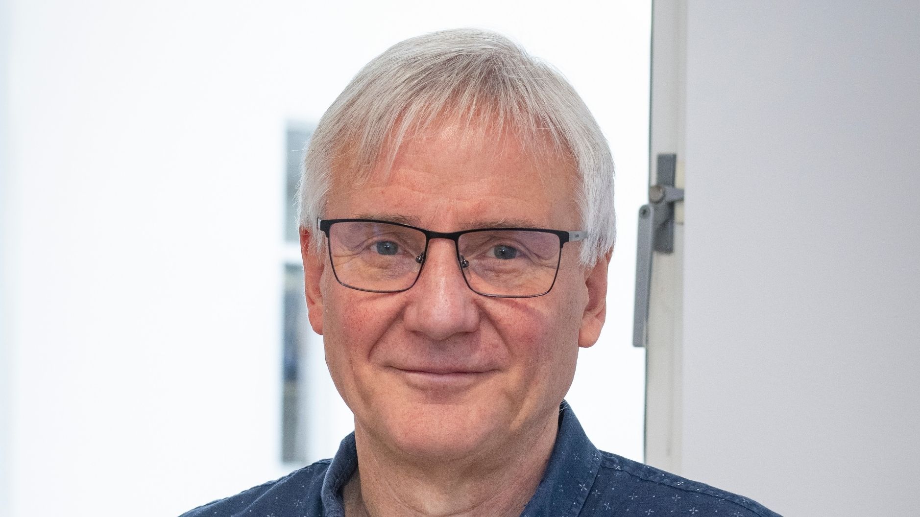 Professor Mark Buttner receives Marjory Stephenson Prize 2026 | John ...